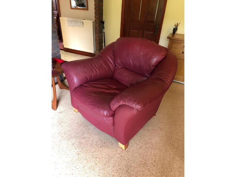 Lounge chair and 2 seater settee in deep red leather in Ryde - Expired ...